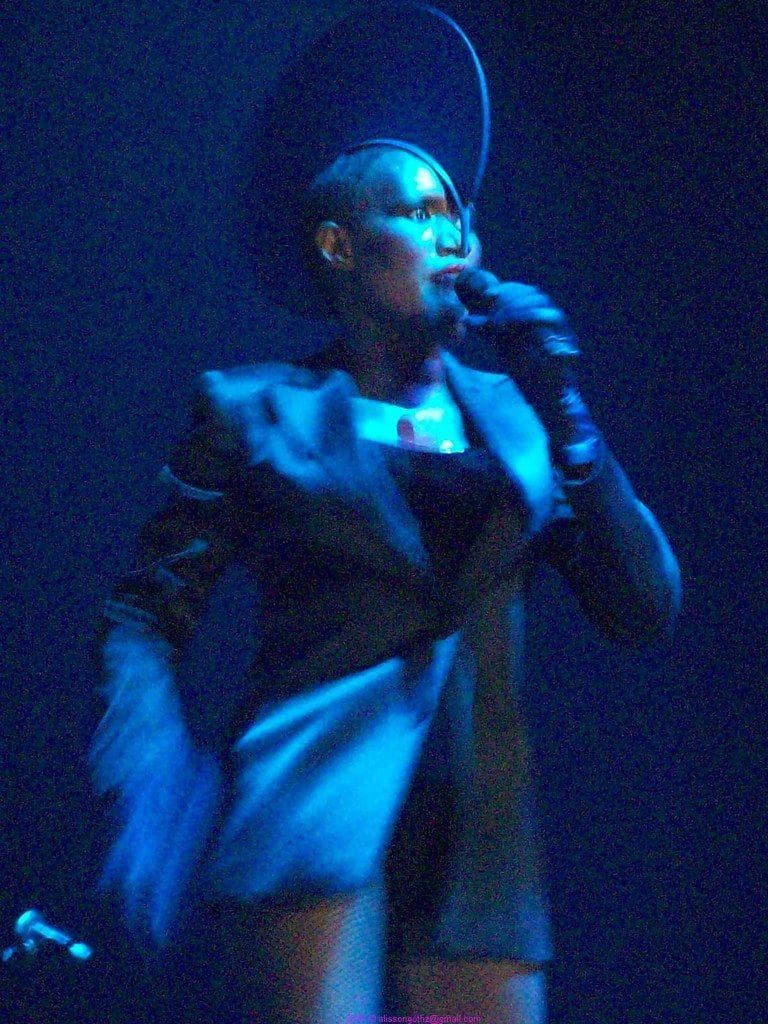 50 Female Celebrities With Buzz Cuts Who Will Make You Want To Shave ...