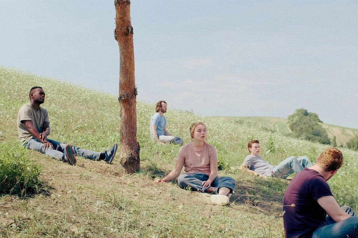 Trippy Behind-The-Scenes Details We Never Knew About 'Midsommar'