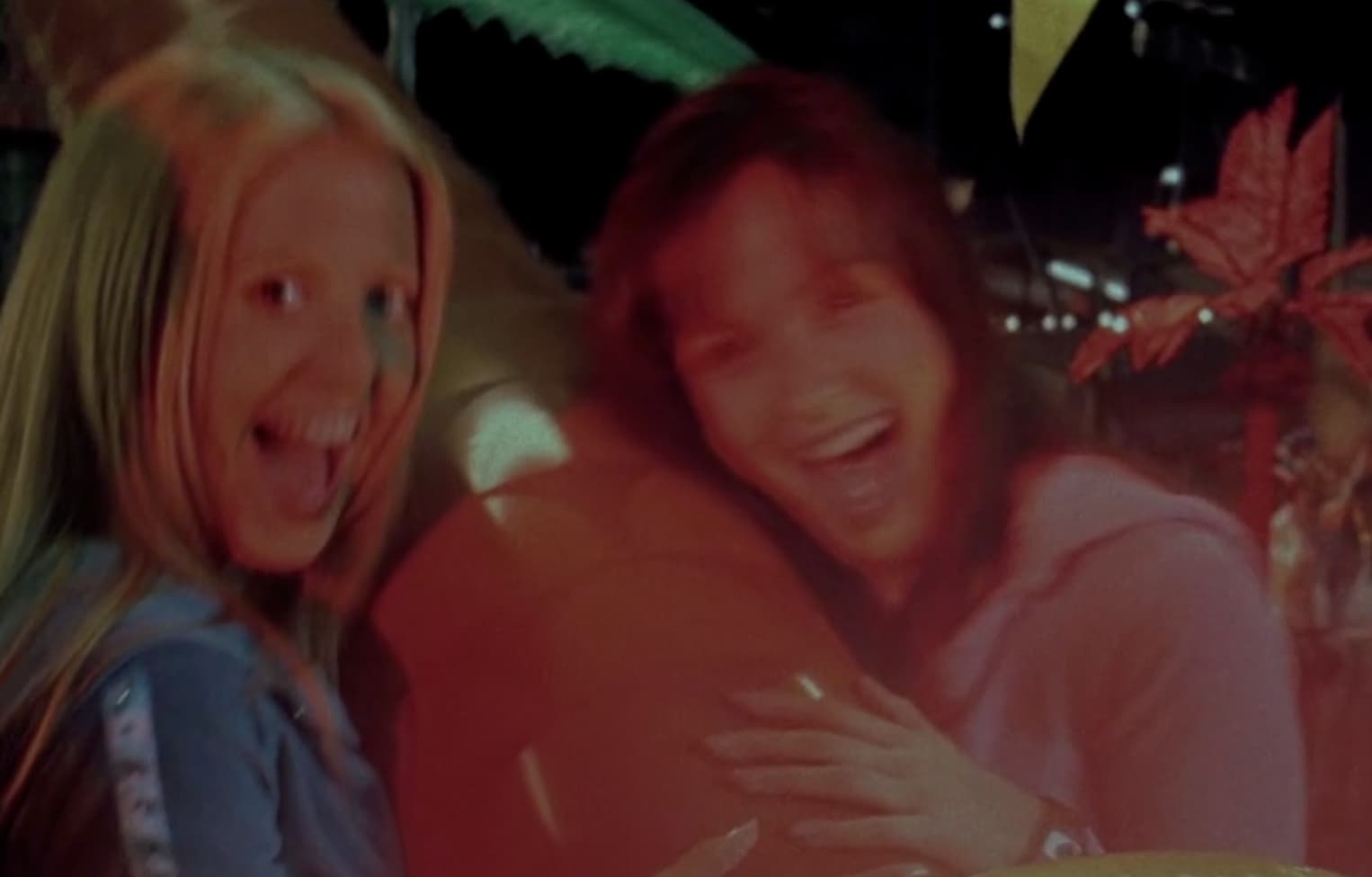 All Of The Final Destination 3 Clues Wendy Uses To Try To Escape Death