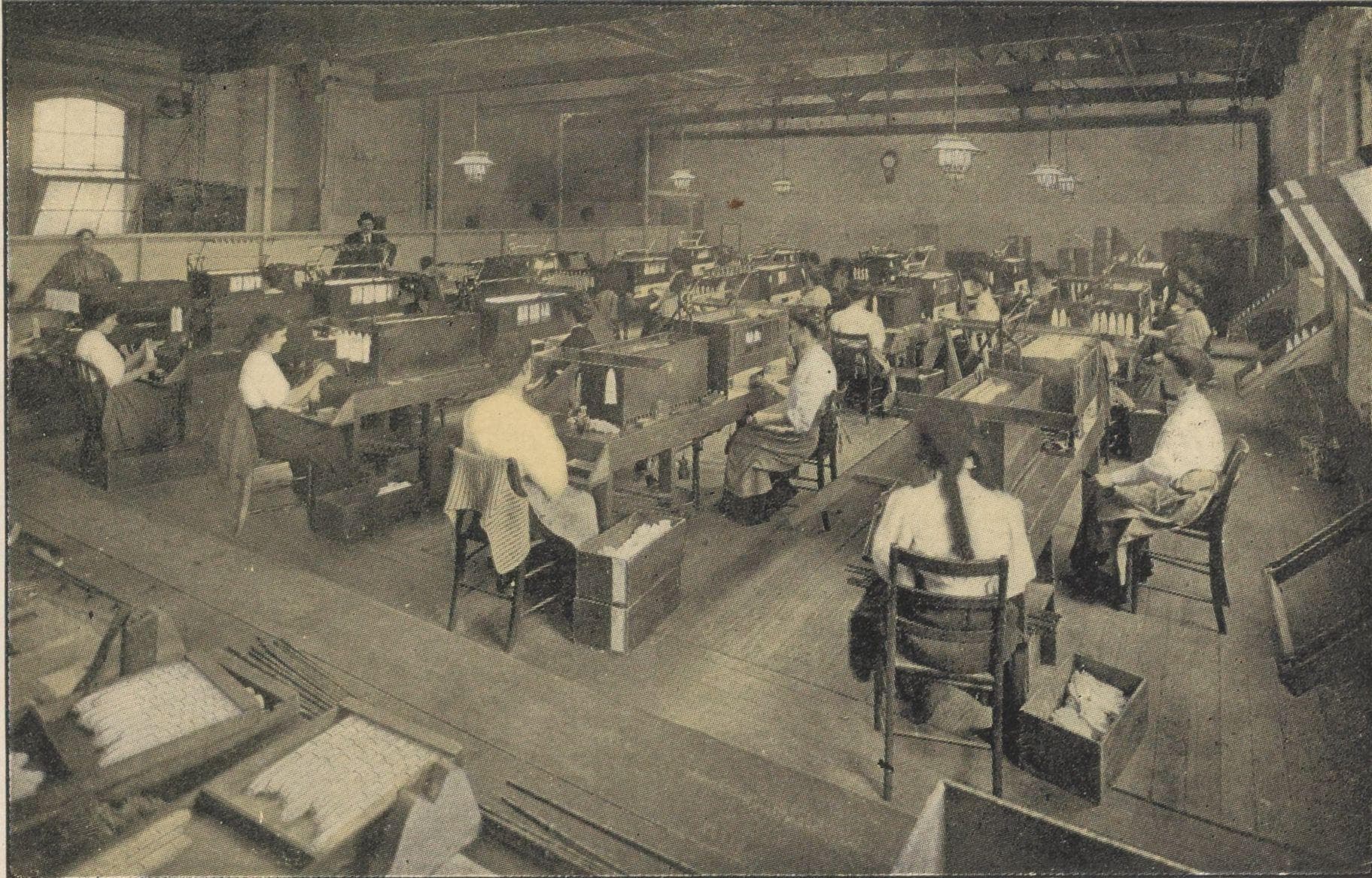 15 Surprising Facts About US Job Traditions