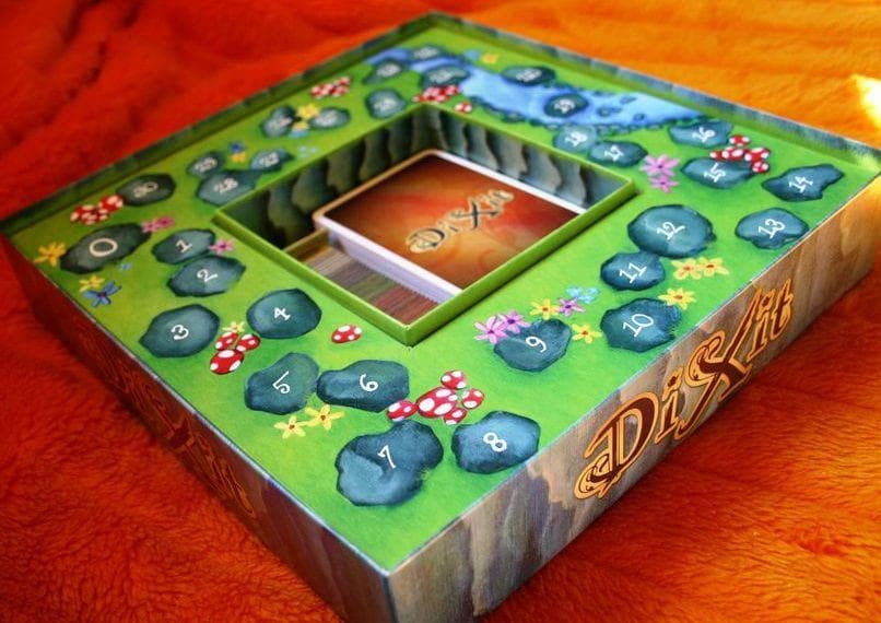 The 13 Best Board Games Like Codenames