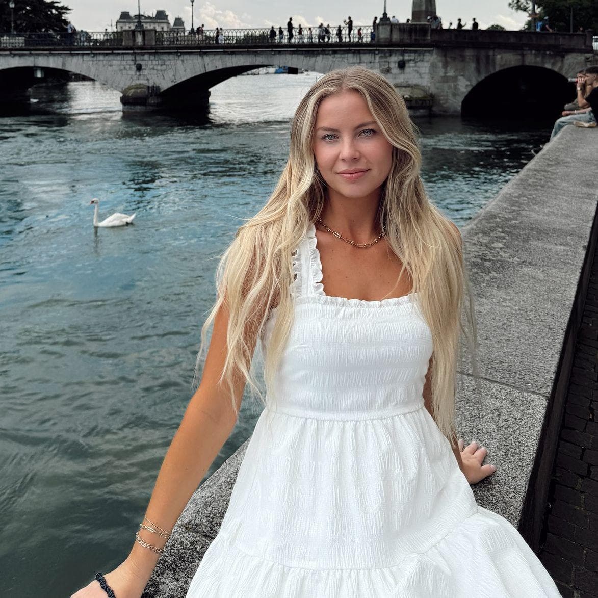 The 8 Beautiful Moms On Hulu's 'The Secret Lives of Mormon Wives,' Ranked