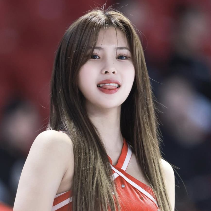 The 35 Hottest Korean Cheerleaders, Ranked