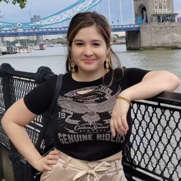 The 25+ Hottest Weather Women, Ranked