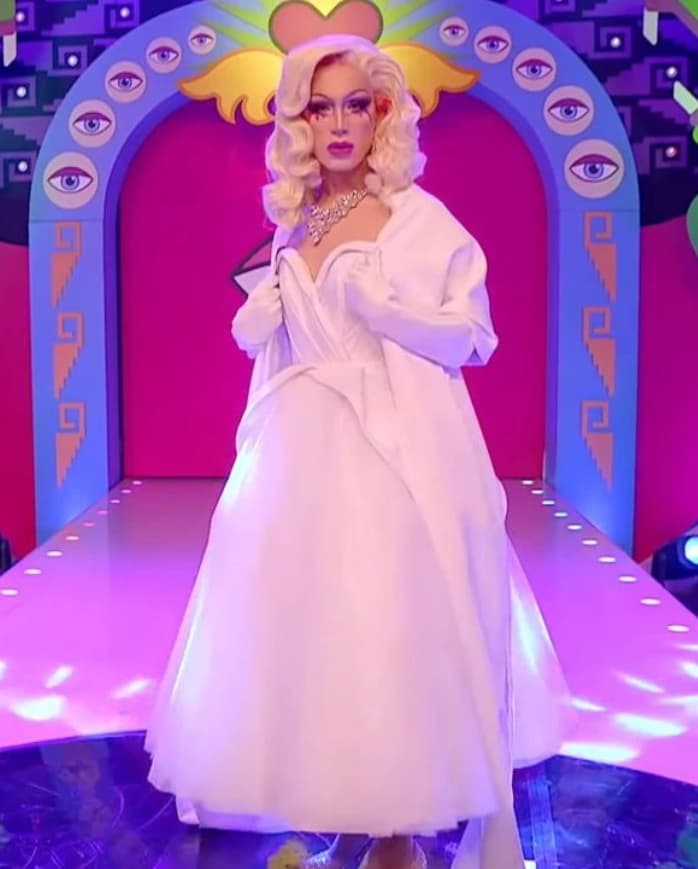 The 20+ Hottest Drag Queens From 'Drag Race Mexico', Ranked