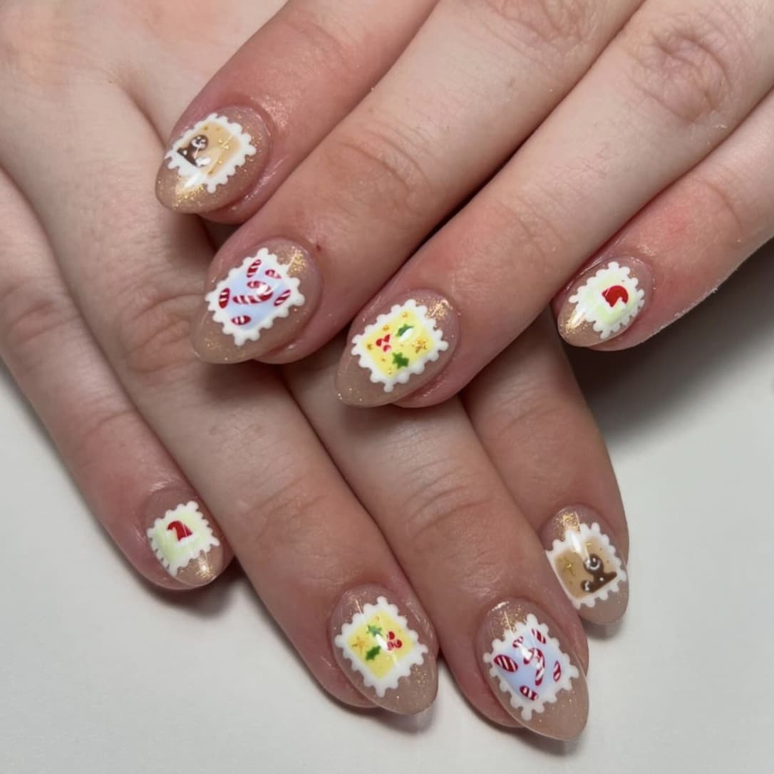 The Most Beautiful Christmas Nail Designs, Ranked