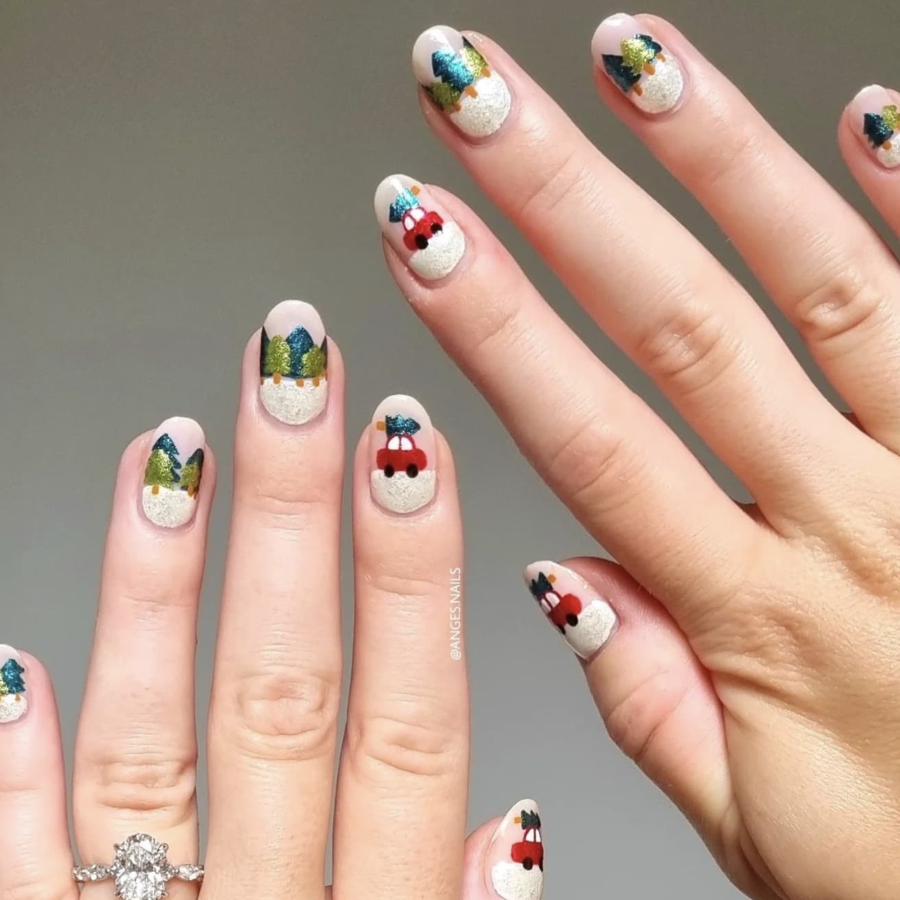 The Most Beautiful Christmas Nail Designs, Ranked