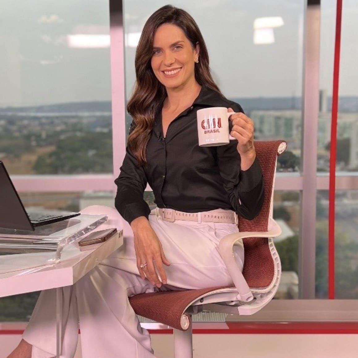 The 30+ Hottest Female CNN News Anchors, Ranked