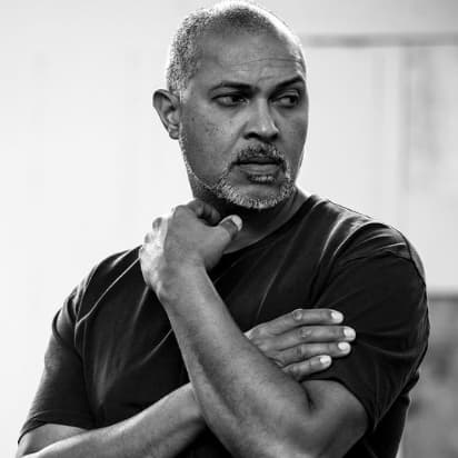 The 15+ Hottest Men On The Cast Of 'NCIS: Sydney', Ranked