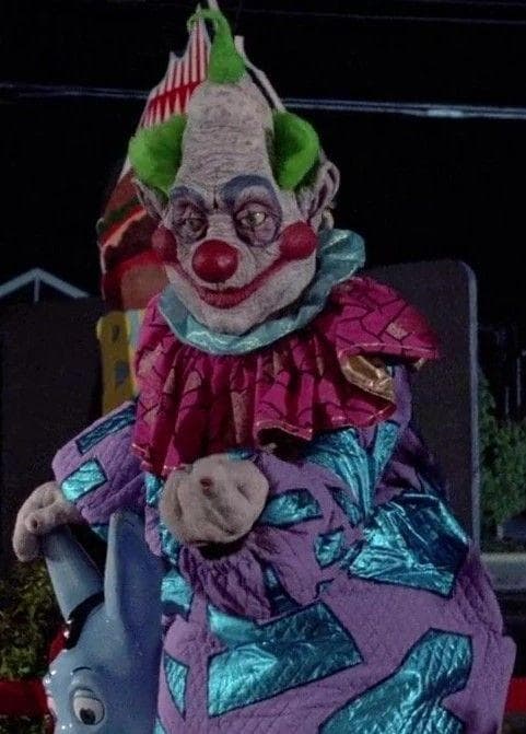 Bozo's Got Nothing on These Creepy Clowns From 'Killer Klowns From ...