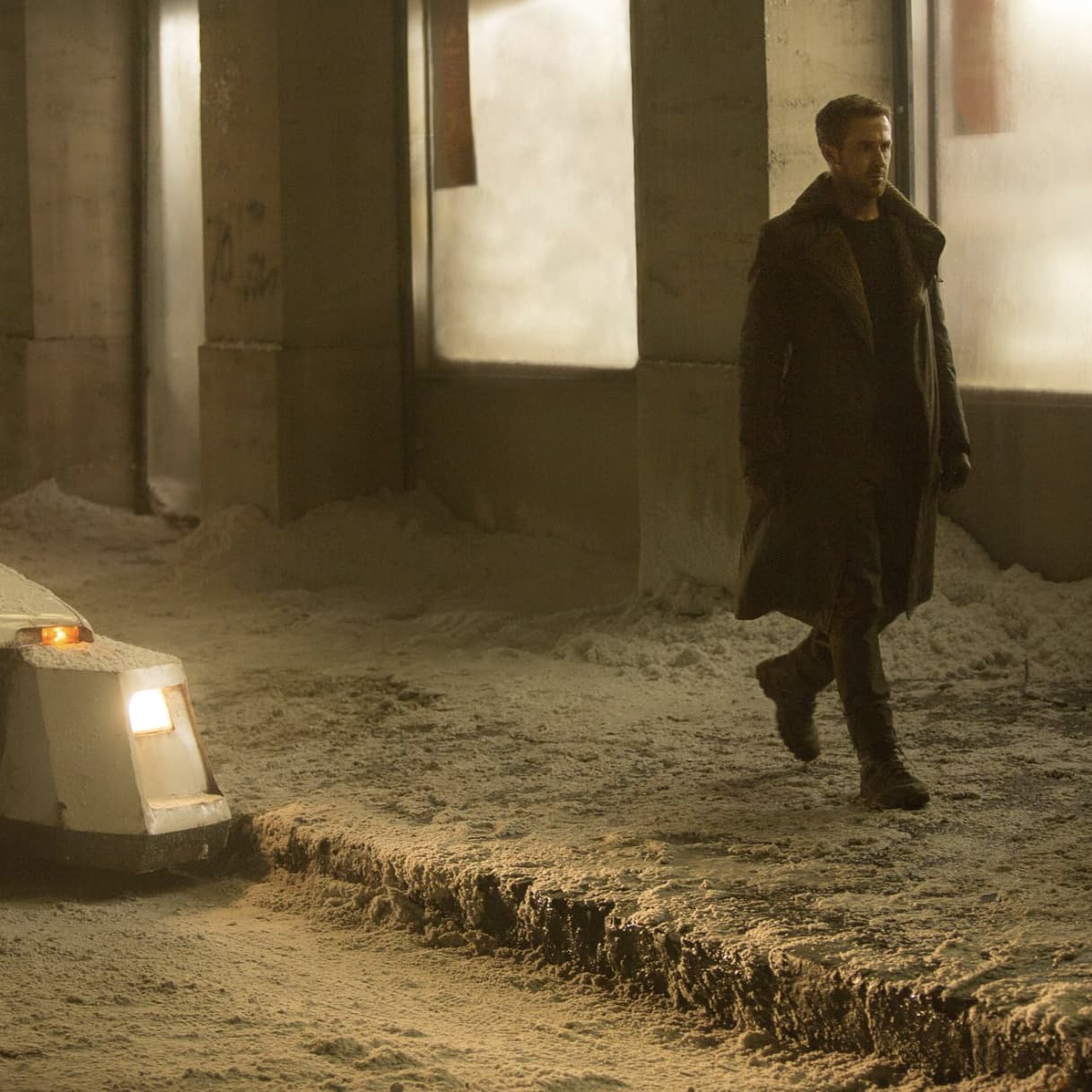 The Hidden Blade Runner Easter Eggs That Connect To Denis Villeneuve's ...