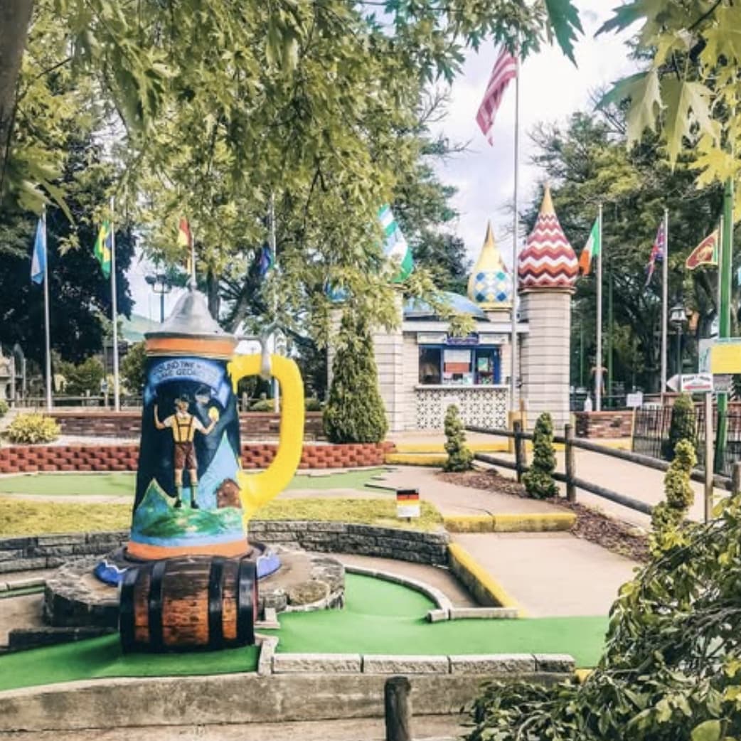 15 Great Mini Golf Courses In The U.S. That Putt-Putt Fans Must Try, Ranked