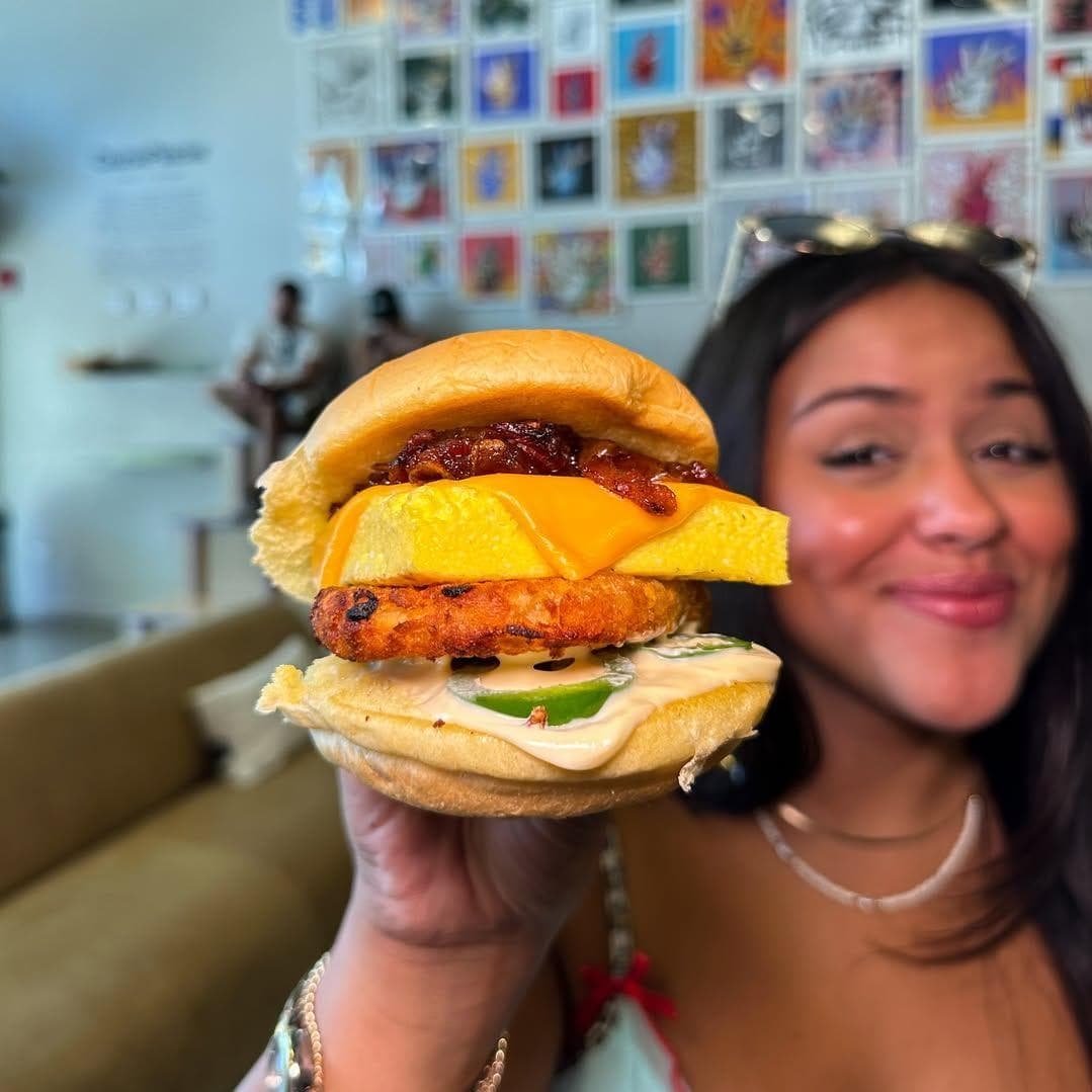 10 Must-Follow Chicago Food Instagrams For 2025