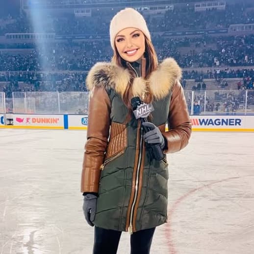 The 25+ Hottest Female Sports Journalists (With Photos)