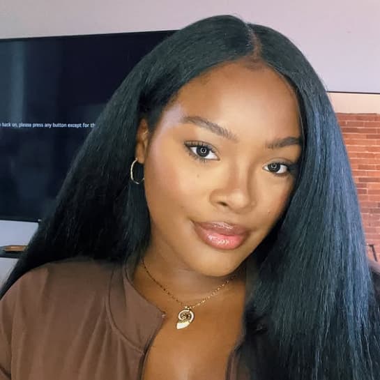 The 25+ Hottest Plus-Size Women Influencers (With Photos)