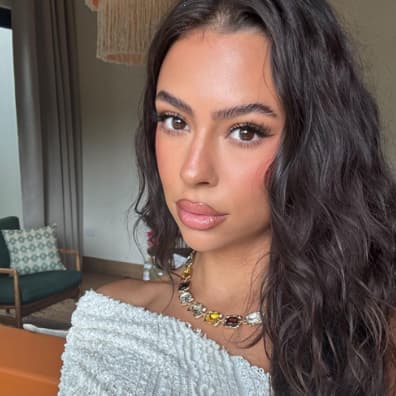 The 25 Most Stunning Women From Netflix's Too Hot To Handle (With Photos)