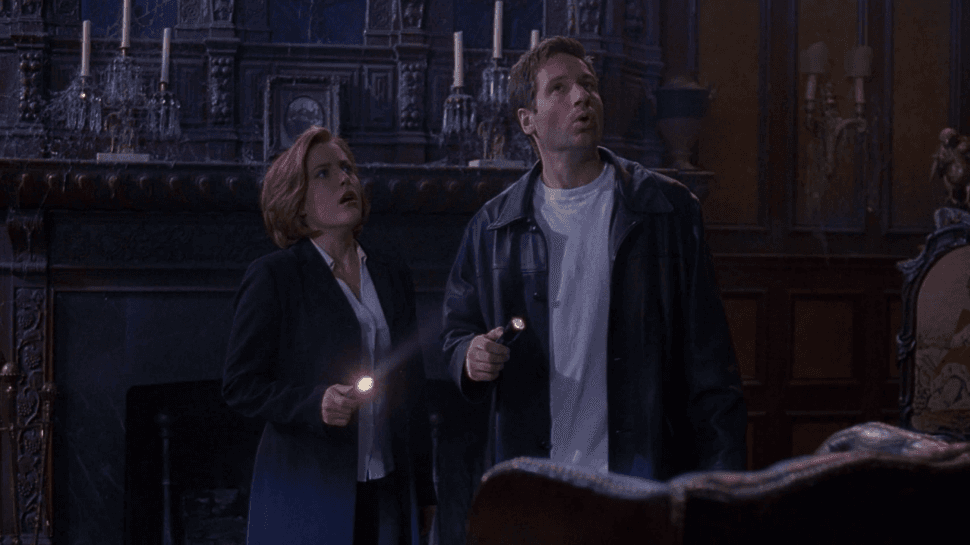 16 Episodes That Prove 'The X-Files' Is Secretly A Comedy