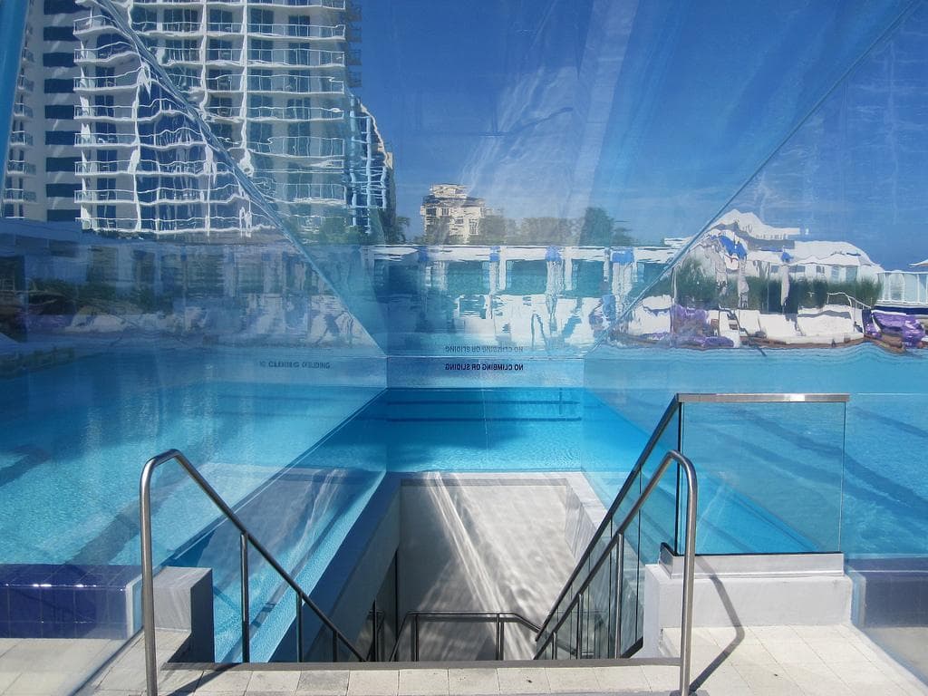 Coolest Pools in the World | Photo List of Cool Swimming Pools