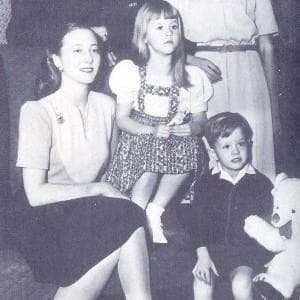 List of 70+ Famous Female Socialites