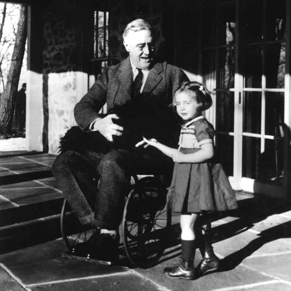 Famous People with Paraplegia | List of Paraplegic Celebrities