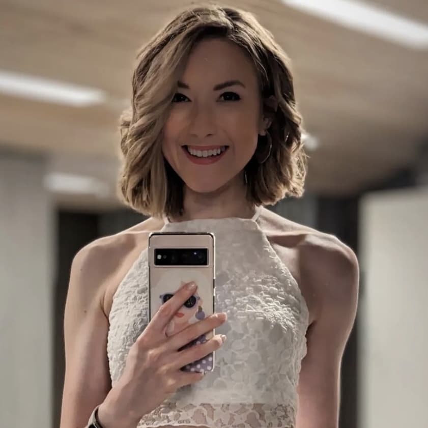 The Hottest Female Chess Players, Ranked