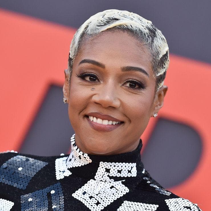 The 25 Funniest Raunchy Female Stand Up Comedians, Ranked