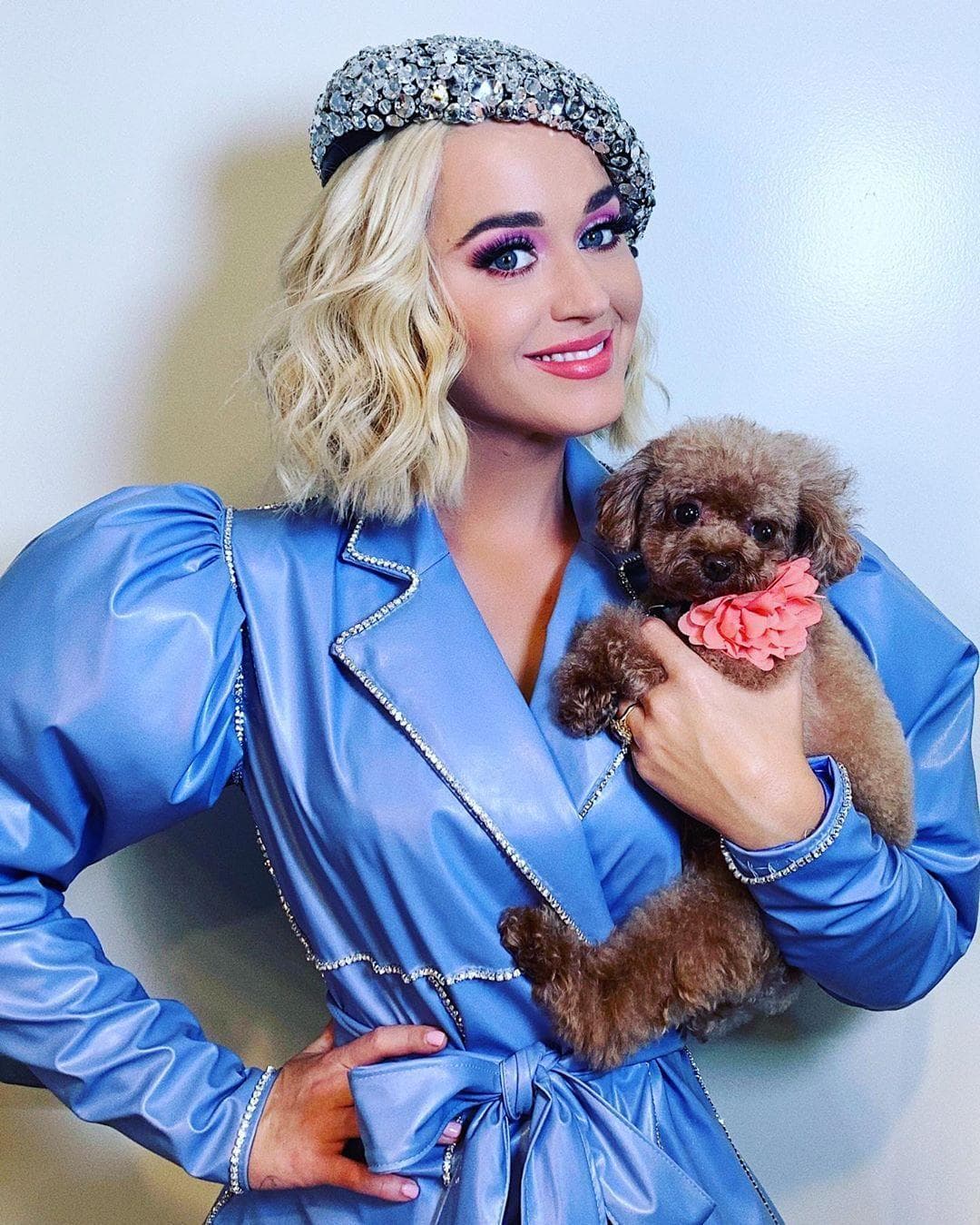 41 Famous Celebs Who Are Middle Children