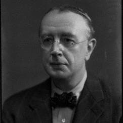 Famous Historians from England | List of Top English Historians