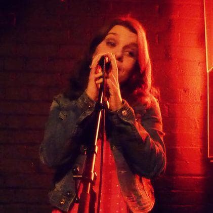 Famous Singers from Iceland | List of Top Icelandic Singers