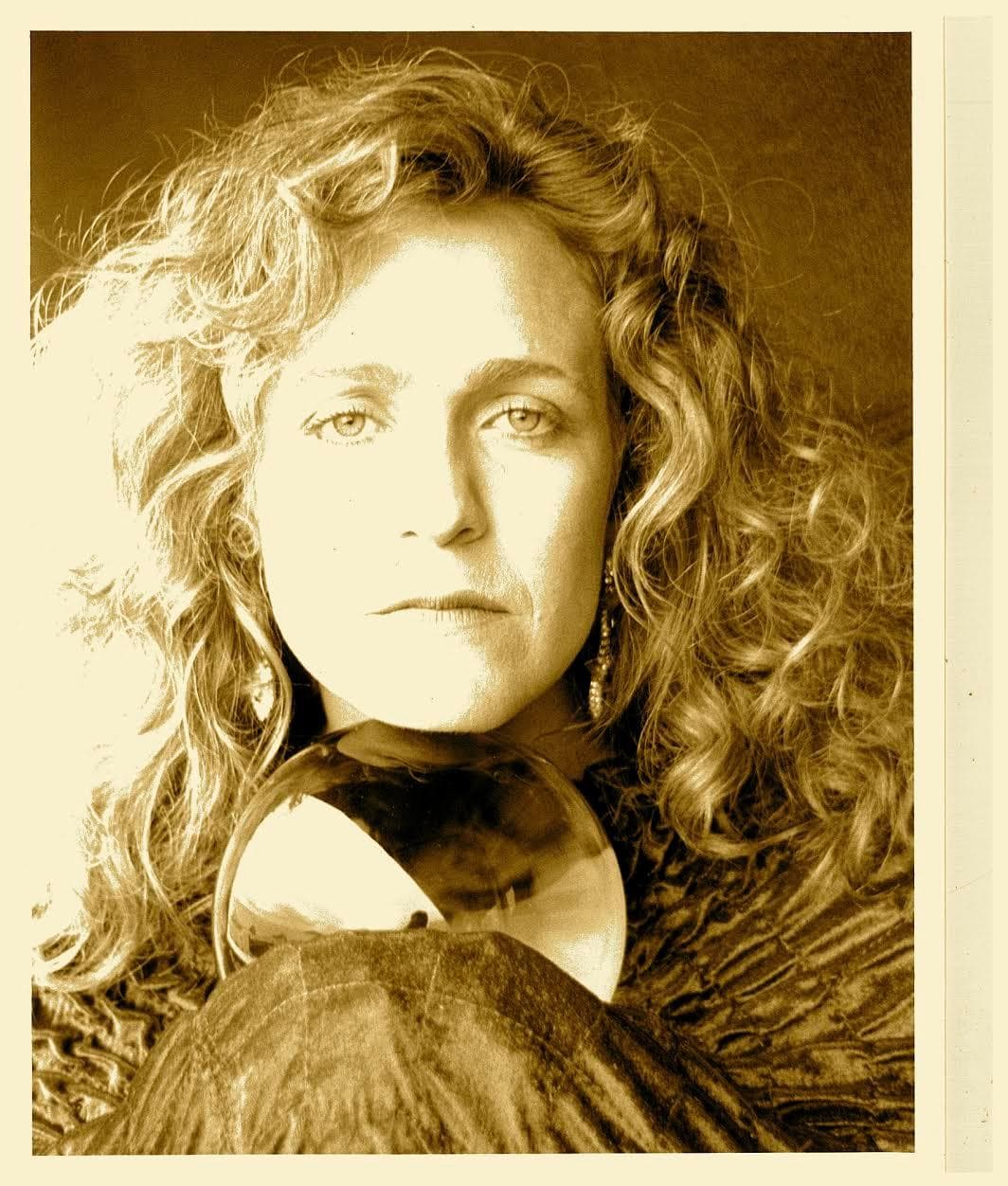 List of Famous Female Illusionists & Magicians