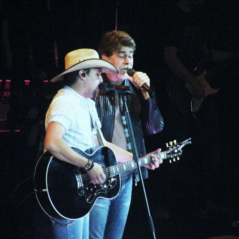 24 Country Singers Who Have Had Cancer