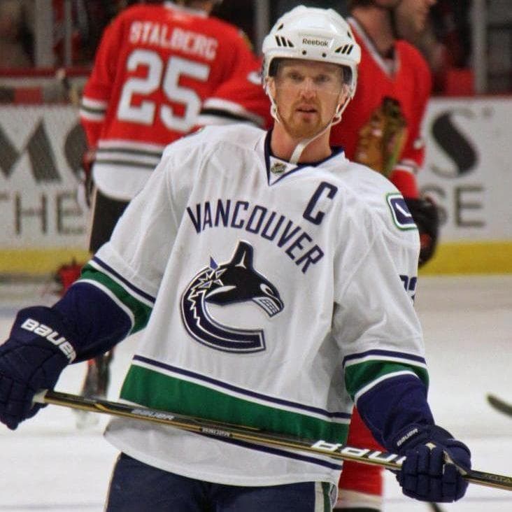 The Best Athletes Who Wore Number 33, Ranked By Fans