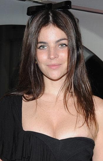 25+ Famous Julias | Notable People Named Julia
