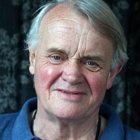 Famous British Authors | List of Popular Writers From Great Britain