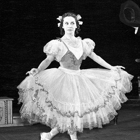 List of 100+ Famous Female Ballet Dancers