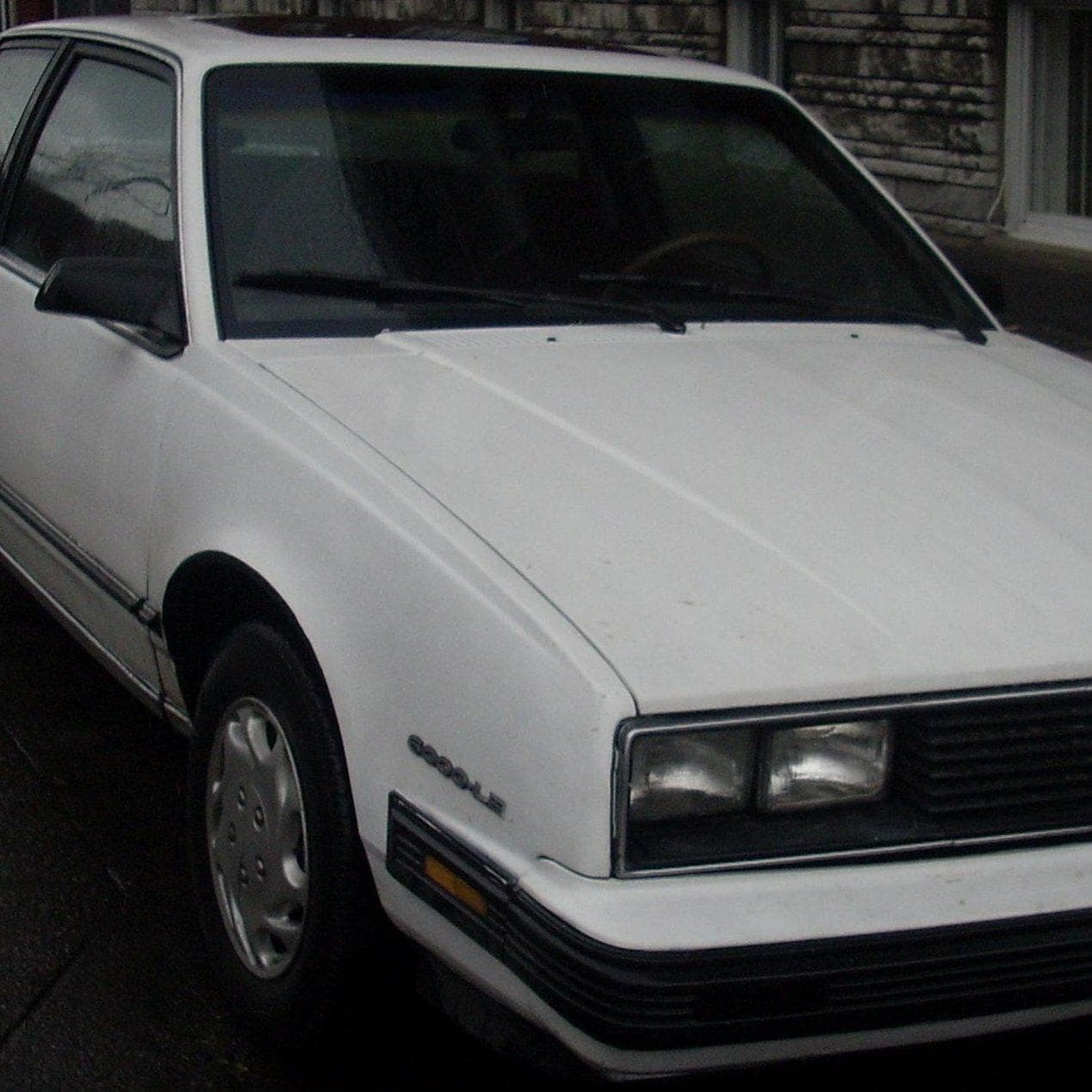 All Pontiac 6000 Cars | List of Popular Pontiac 6000s with Pictures