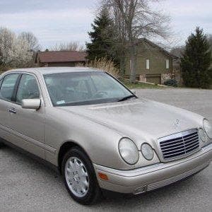 All Mercedes-Benz E-Class Cars | List of Popular Mercedes-Benz E-Classs ...