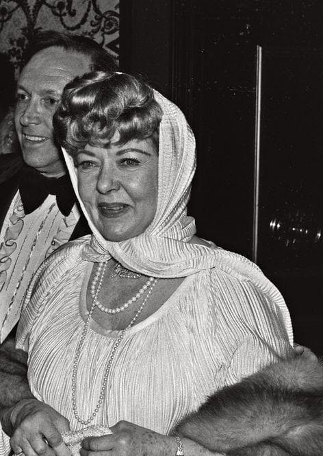 Howard Hughes's Wives, Girlfriends & Romances