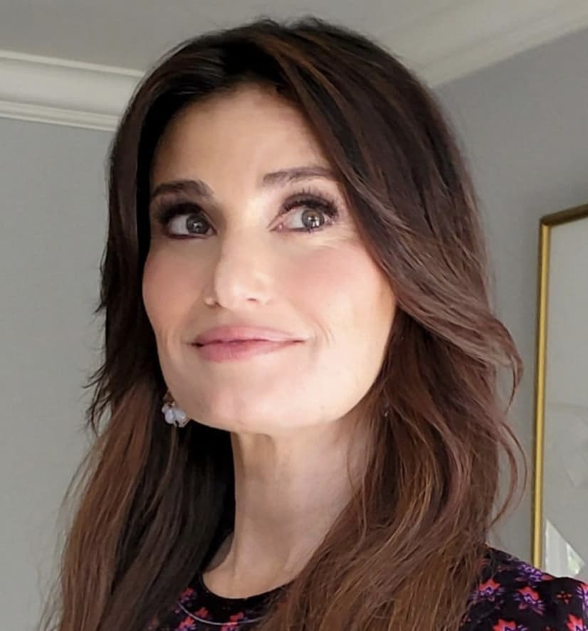 30 Celebrities With Asymmetrical Faces