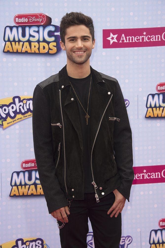 Jennette McCurdy's Boyfriend & Relationship History