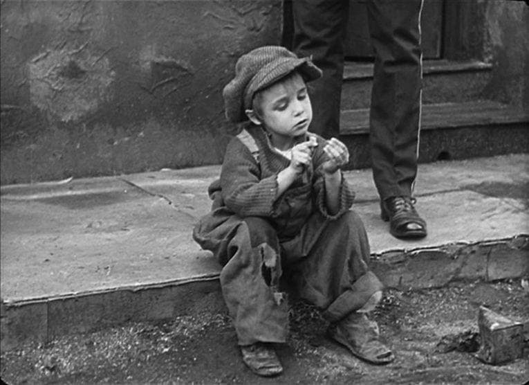 Child Stars Talk About What It Was Like To Be A Young Actor