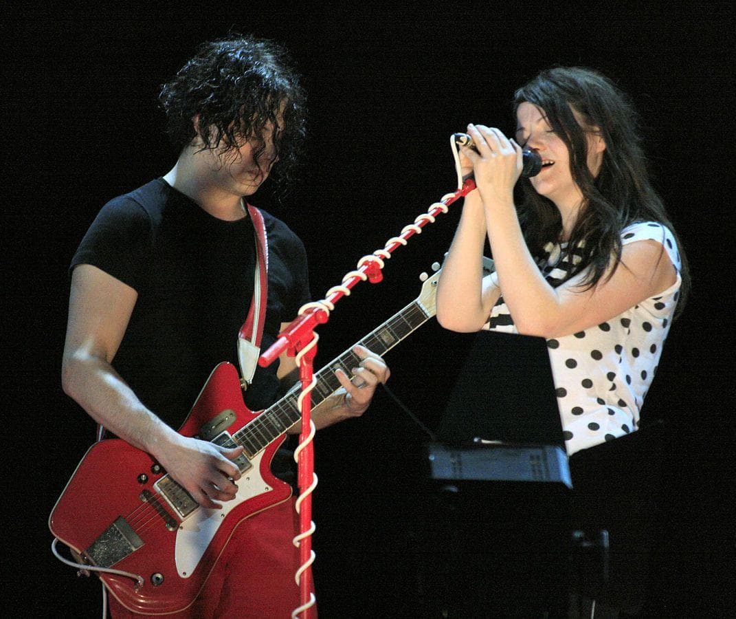 Famous Rock Couples | List of Rockstar Couples