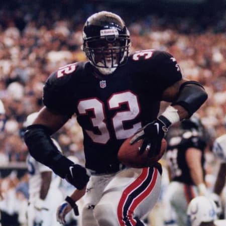 The 50+ Best Athletes Who Wore Number 32, Ranked By Fans
