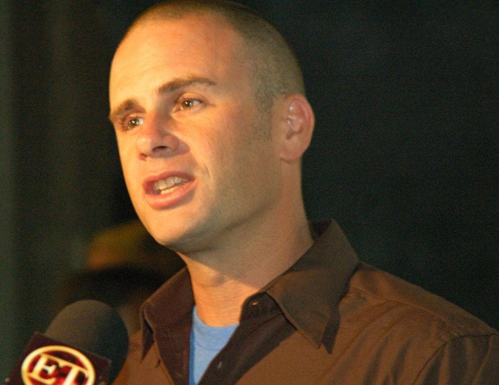 Drew Barrymore's Dating and Relationship History