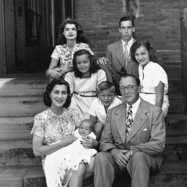 List of 70+ Famous Female Socialites