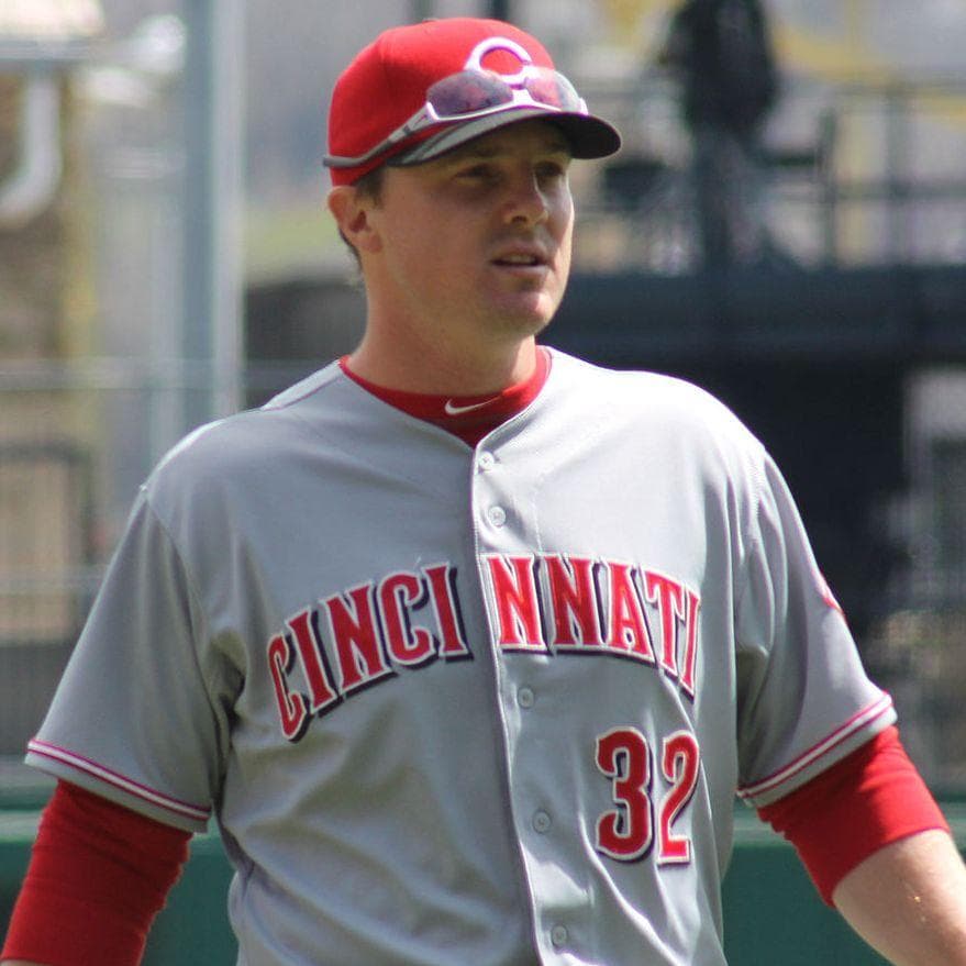 The 50+ Best Athletes Who Wore Number 32, Ranked By Fans