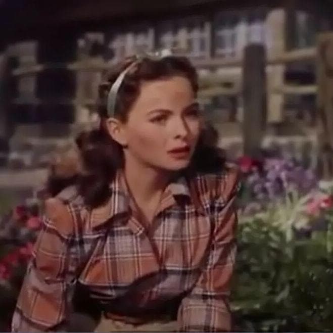 List of 100+ Famous Pin-up Girls