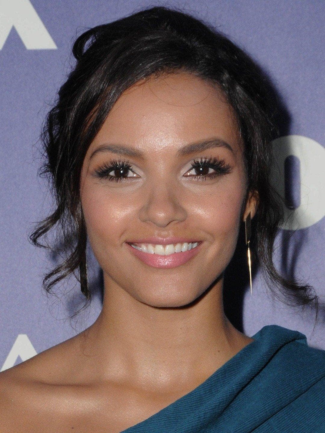 Fine Light Skin Celebrities 60 Photos - Moonagedaydream.film