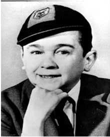 Famous People With Dwarfism | List of Celebrity Dwarfs