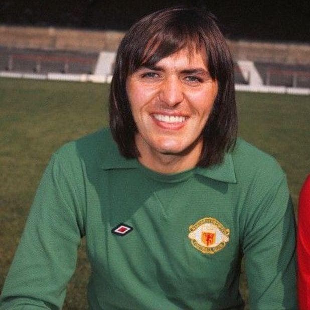 The 22 Best Arsenal Keepers Ever, Ranked By Soccer Fans